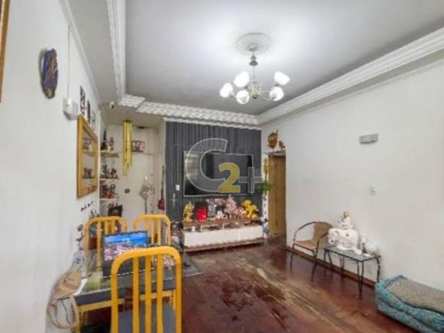 Apartamento à venda na Vila Mariana com 3 quartos, sendo 1 suíte e 1 vaga