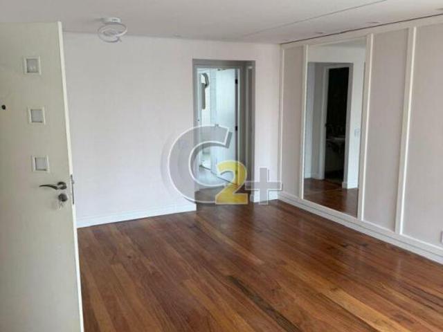 Apartamento à venda na Vila Mariana com 3 quartos, sendo 1 suíte e 2 vagas