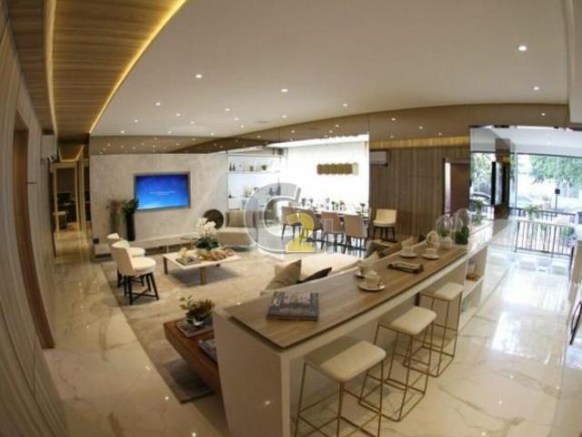 Apartamento á venda na Vila Mariana com 3 suítes e 2 vagas