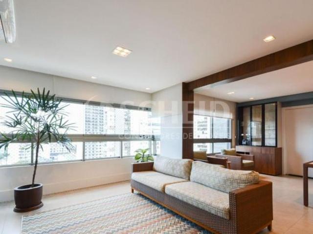 Apartamento á Venda na Vila Mariana com 113m², 3 quartos sendo 3 suítes, 3 vagas