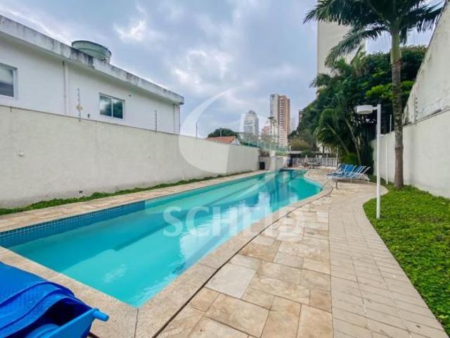 Apartamento á Venda na Vila Mariana com 178m², 4 quartos sendo 4 suítes, 4 vagas