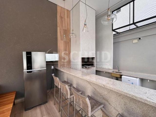 Apartamento á Venda na Vila Mariana com 209m², 3 quartos sendo 3 suítes, 3 vagas