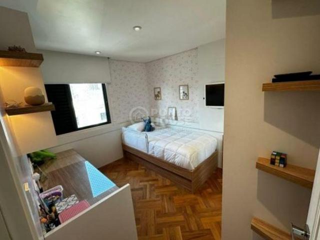 Apartamento à venda na Vila Mariana com 2 dormitórios, 1 suíte e 2 vagas