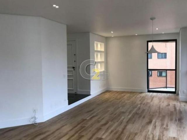Apartamento à venda na Vila Mariana com 4 quartos, sendo 3 suítes e 2 vagas