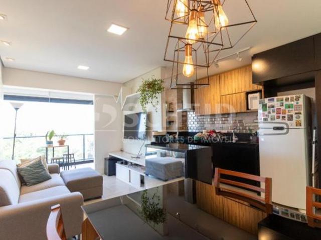 Apartamento á Venda na Vila Mariana com 63m², 2 quartos sendo 1 suíte, 2 vagas