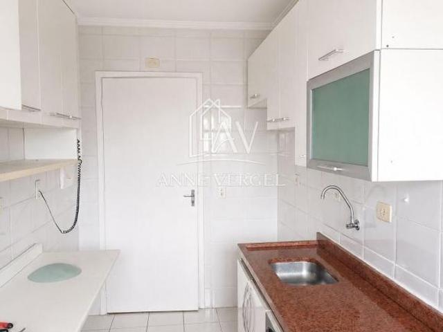 Apartamento à venda na Vila Menck em Osasco 58m2 com 1 vaga de carro, próximo a Anhanguera e UPA Vil