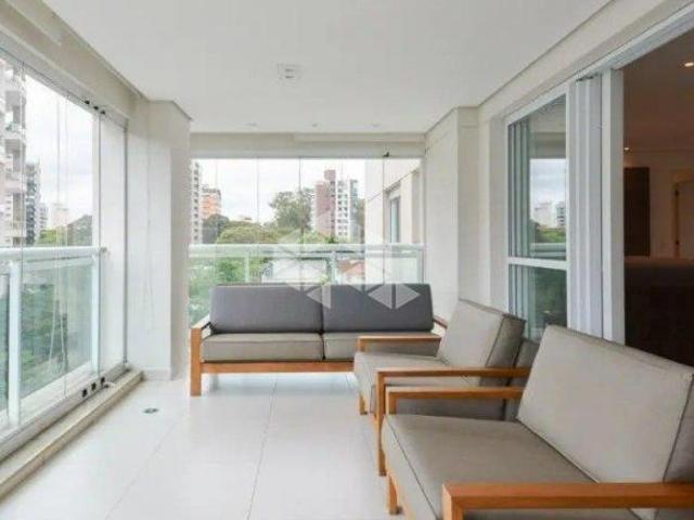 Apartamento à venda na Vila Nova Conceição com 3 quartos, 157m²