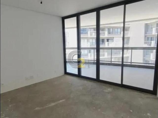 Apartamento a venda na Vila Nova Conceição com 2 suítes, 2 vagas
