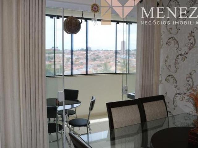 Apartamento à venda na Vila São Vicente