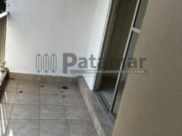Apartamento à Venda na Vila Sônia com três quartos
