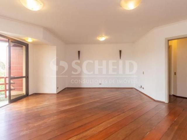 Apartamento á Venda na Vila Sônia com 139m², 3 quartos sendo 3 suítes, 3 vagas