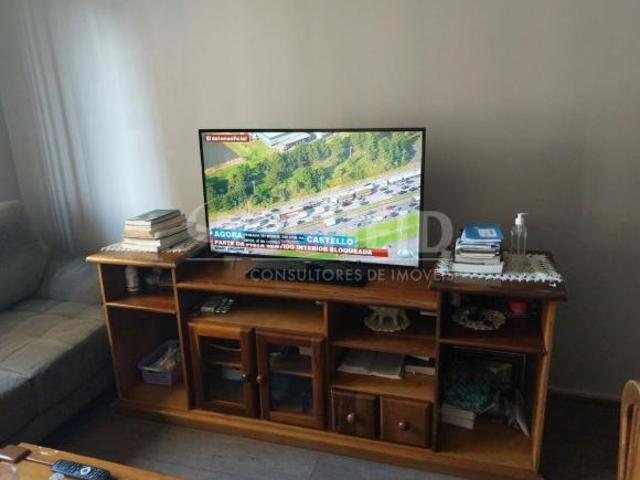 Apartamento à venda na Vila Santa Catarina, com dois quartos e uma vaga coberta