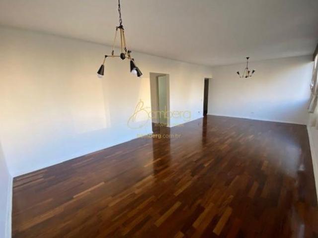 Apartamento à venda na Vila Suzana! 2 vagas! Portal do Morumbi!
