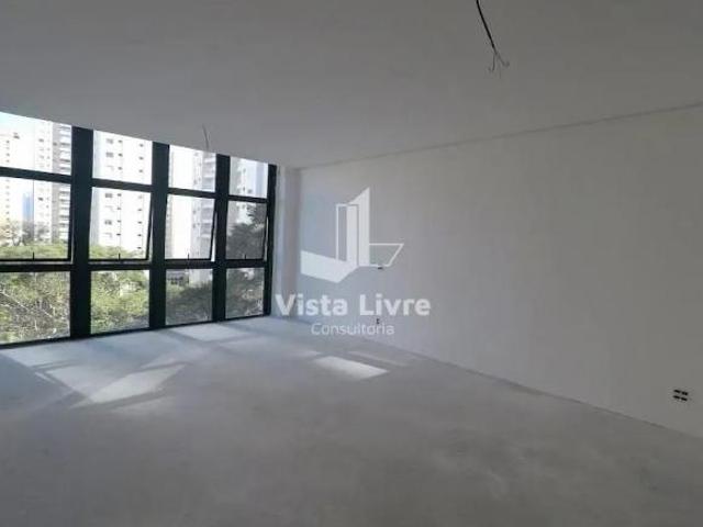 Apartamento à venda na Vila Romana com 1 suíte e 1 vaga de garagem