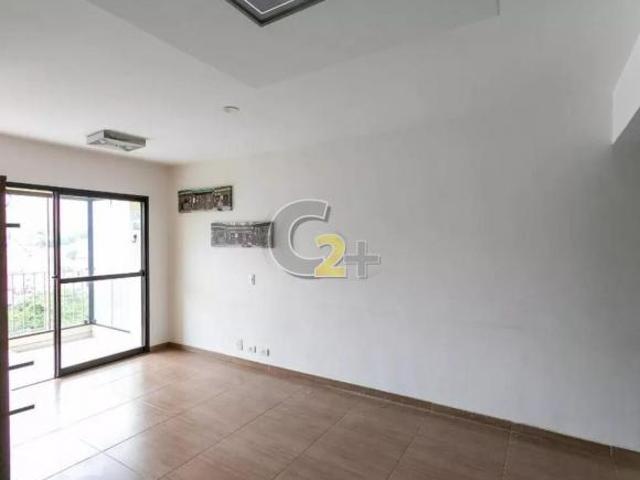 Apartamento à venda na Vila Romana com 2 quartos e 1 vaga de garagem