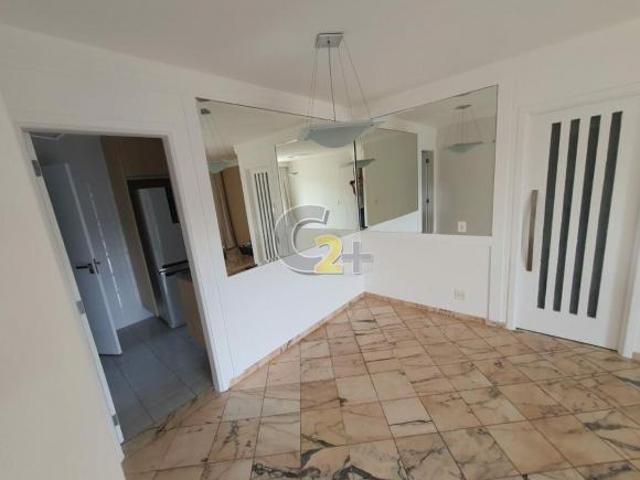 Apartamento à venda na Vila Romana com 3 quartos, 1 suíte e 2 vagas