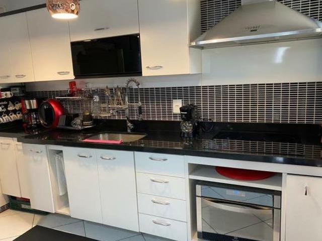 Apartamento à venda na Vila Romana, São Paulo SP: 3 quartos, 2 suítes, 3 banheiros, 4 vagas e 126m²