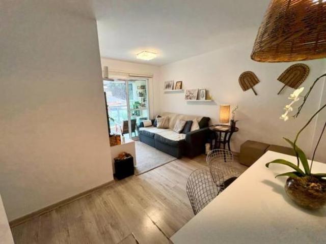 Apartamento à Venda na Vila Romana 3 Dormitórios, Suíte e Piscina por R$ 850.000!