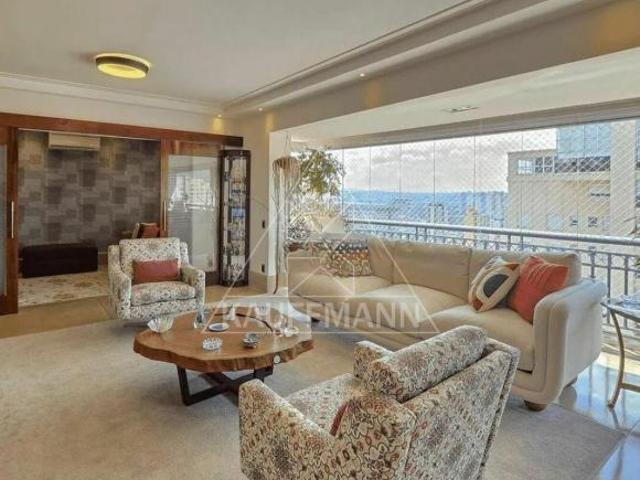 Apartamento à Venda na Vila Romana 4 Dormitórios 3 Suítes 3 Vagas 172m² de Área Útil