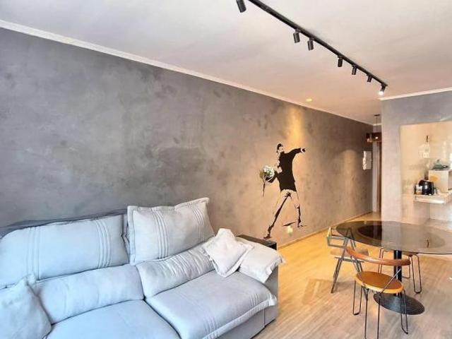 Apartamento à venda na Vila Romana 80m² 2 quartos baixo condomínio oportunidade única