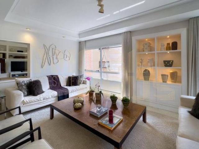 APARTAMENTO À VENDA NA VILA UBERABINHA | 3 QUARTOS / 3 SUÍTES