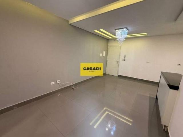 Apartamento à venda na Vila Valparaíso com 2 dormitórios, suíte e terraço