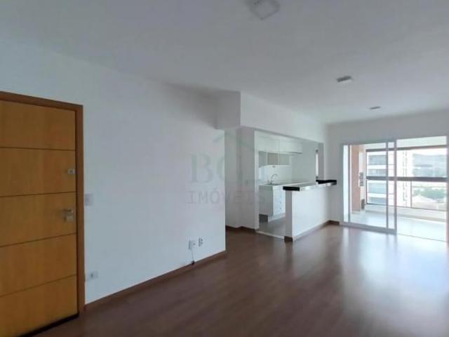 Apartamento à venda na zona Oeste em Poços de Caldas