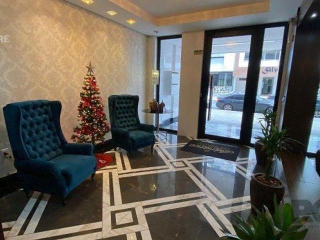 Apartamento à venda na Zona Nova