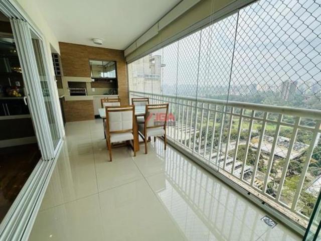 Apartamento a venda na zona sul de São Paulo, condomínio Vista Golf