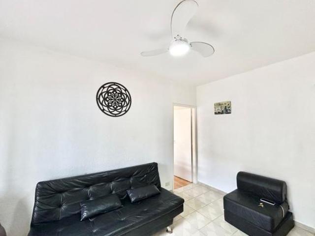Apartamento à Venda nas Astúrias no Guarujá