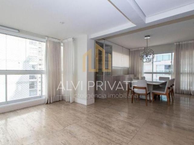 Apartamento à Venda em Perdizes Nobre | 4 Dormitórios | 3 Suítes | 4 Vagas | Depósito Privativo