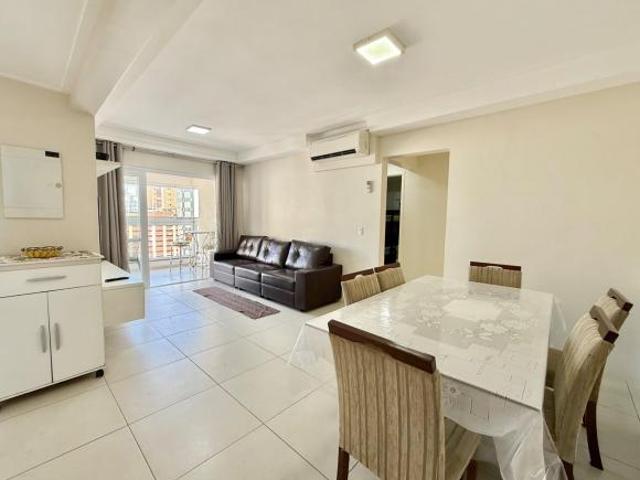Apartamento a venda nas Pitangueiras, Guarujá | Q Vista