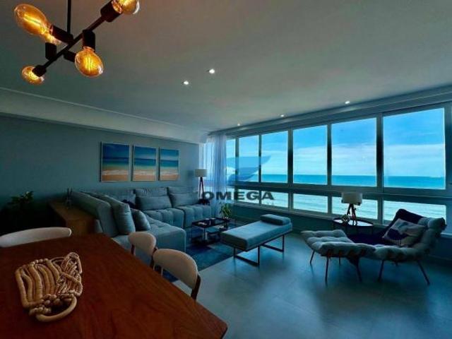 Apartamento à venda nas Pitangueiras no Guarujá | Omega Imóveis