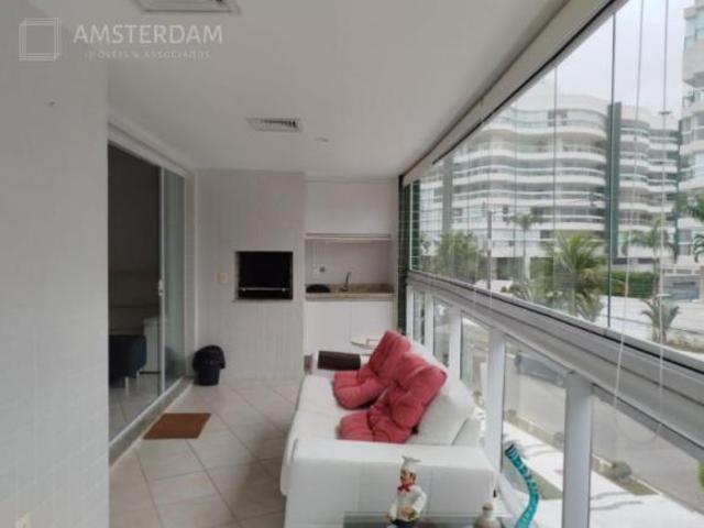 Apartamento à venda no M7 na Riviera, 4 dormitórios sendo 3 suítes, 2 vagas com 161,00 m²