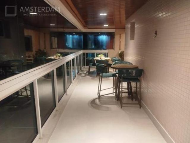 Apartamento à venda no M2 na Riviera, 3 suítes, 2 vagas, 143,74 m²