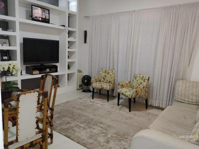 Apartamento à venda no Maracanã, em Praia Grande/SP