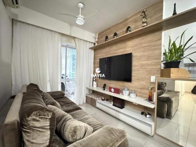 Apartamento à venda no Marapé em Santos