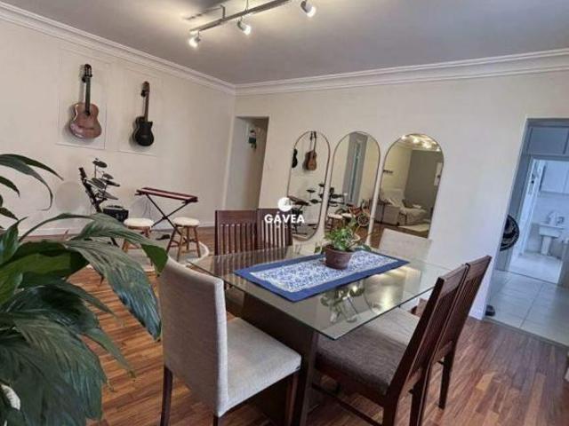 Apartamento à venda no Marapé em Santos