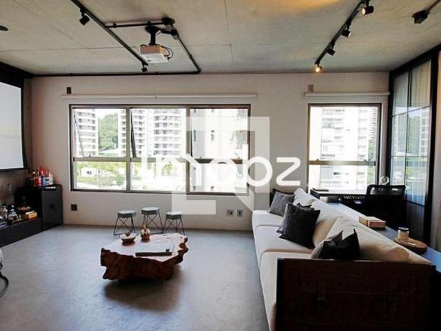 Apartamento à Venda Panamby, 1 Quarto, 70 m2