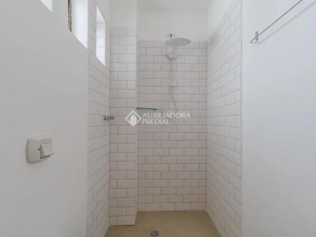 Apartamento à venda no bairro Menino Deus com 51m² e 1 dormitório/quartos disponíveis