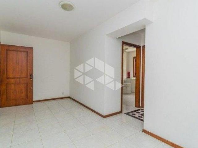 Apartamento a venda no Menino Deus de 2 dormitórios com vaga