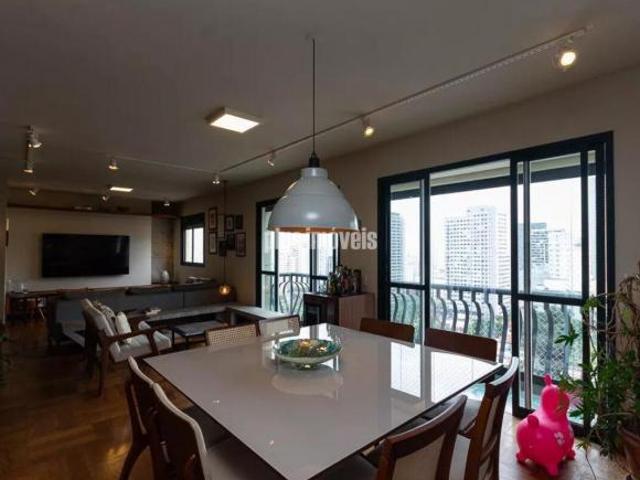 Apartamento à venda no miolo de Perdizes | 158 m² | 3 suítes | 3 vagas