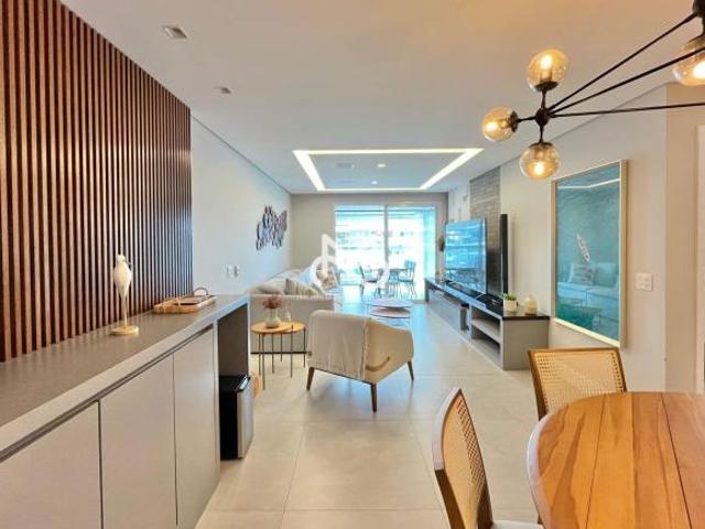 Apartamento á venda no Módulo 08 em Riviera de São Lourenço