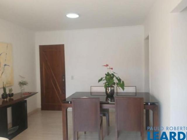 Apartamento à venda no Morumbi