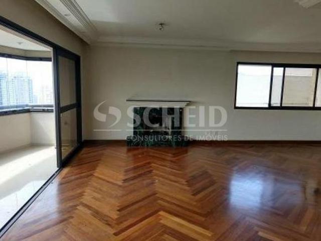 Apartamento à Venda no Morumbi