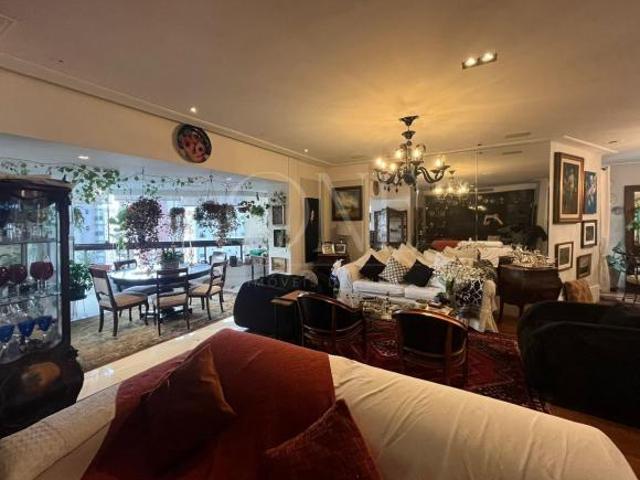 Apartamento à venda no Morumbi