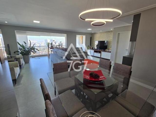 APARTAMENTO À VENDA NO MORUMBI