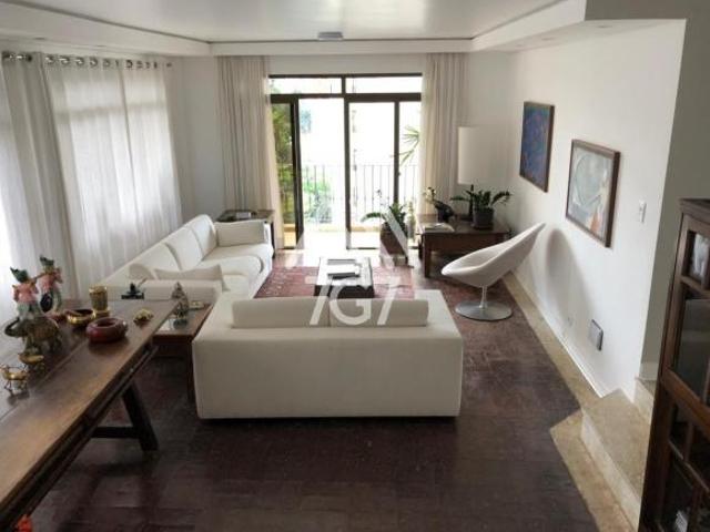 APARTAMENTO À VENDA NO MORUMBI