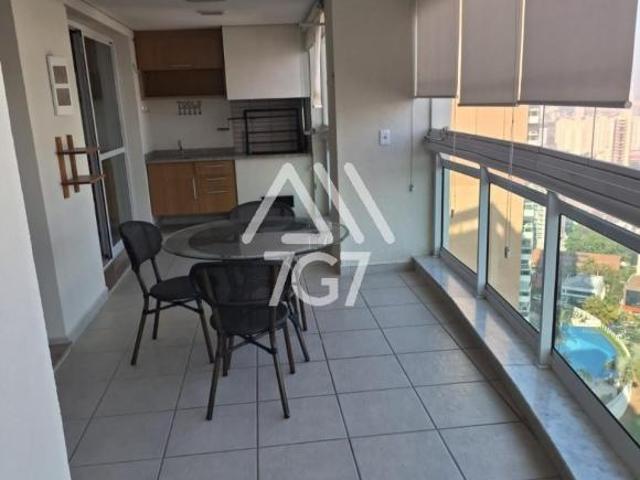 APARTAMENTO À VENDA NO MORUMBI