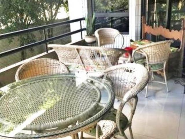 APARTAMENTO À VENDA NO MORUMBI